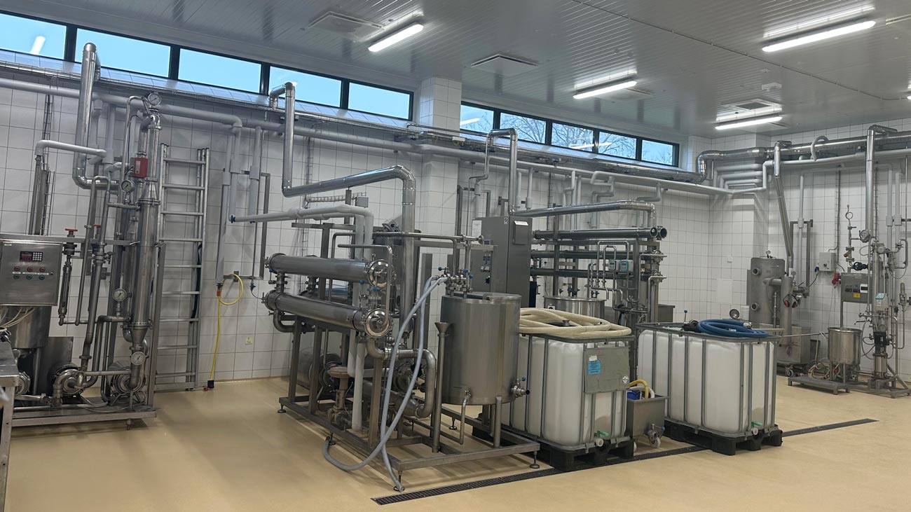 Influence of membrane pore size and filtration temperature on milk ...